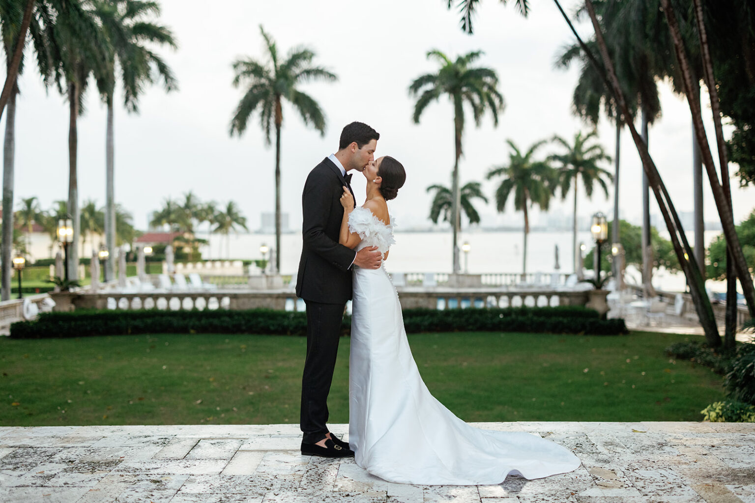 Indian Creek Country Club Wedding Venue - kennaschott.com